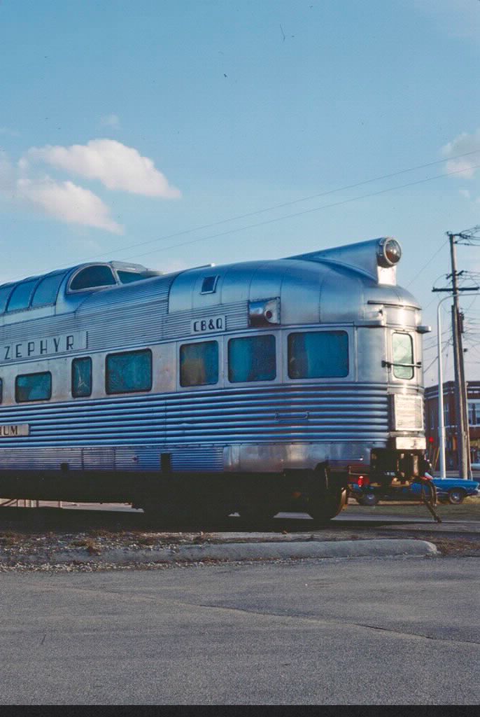 CB&Q 377 Silver Solarium